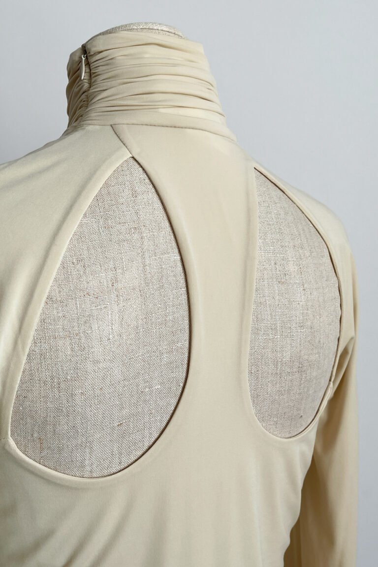 VERSACE 2005 Turtleneck Keyhole Bodycon Dress (L) - EMERIEU