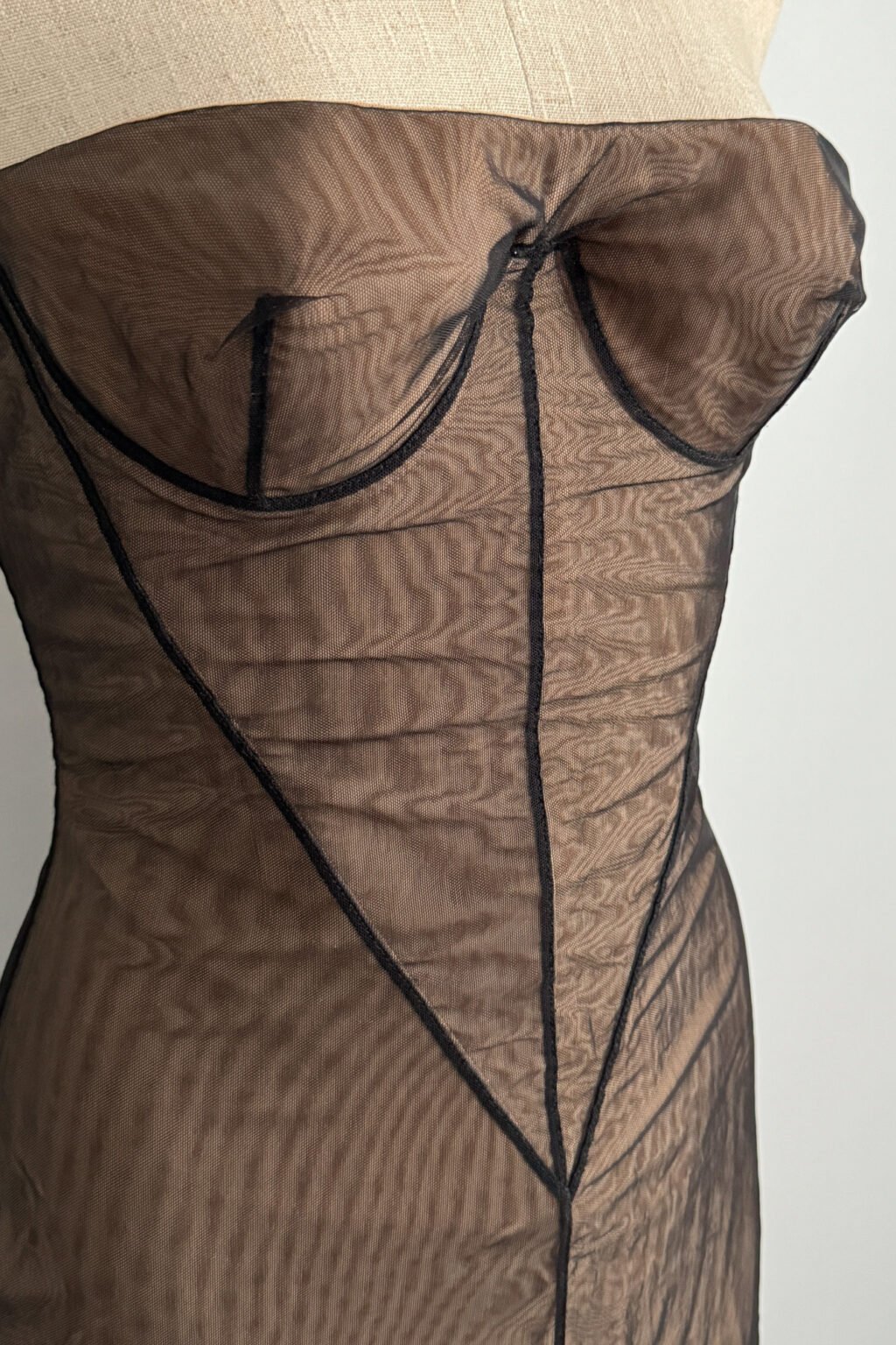 GUCCI 2001 Mesh Geometric Bustier Dress (S-M) - EMERIEU