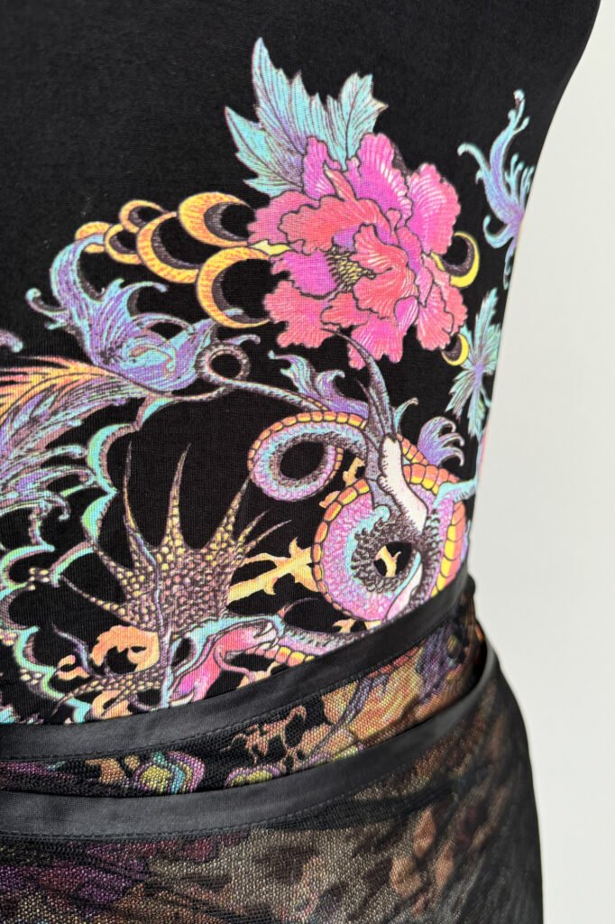 CAVALLI JEANS 2000 Printed T-shirt & Skirt Set (M) - Emerieu