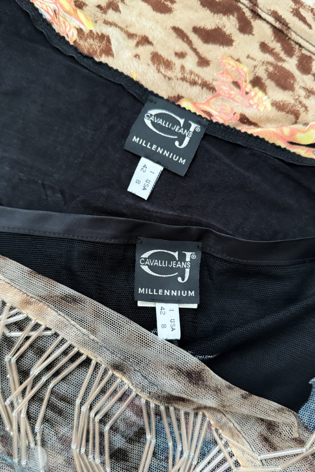 CAVALLI JEANS 2000 Printed T-shirt & Skirt Set (M) - Emerieu